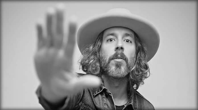 Ryan Hamilton Presenta Su Nuevo Sencillo: "Haunted By The Holy Ghost ...